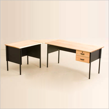 ST-Teacher & Principal desk, link & extension - Saligna tops